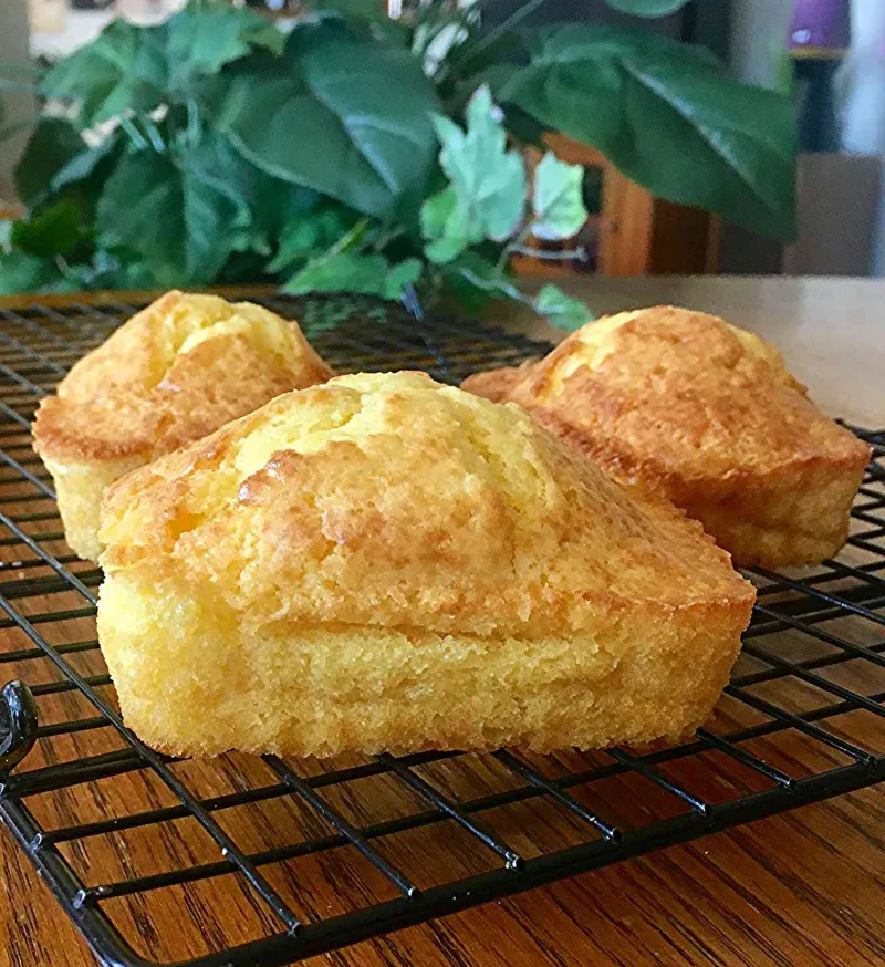 Pan de Elote Facil (Easy Corn Bread) Recipe